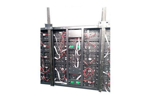 IP40 Indoor Full Color LED Screen Video Displaying Black Color 1000 Nits