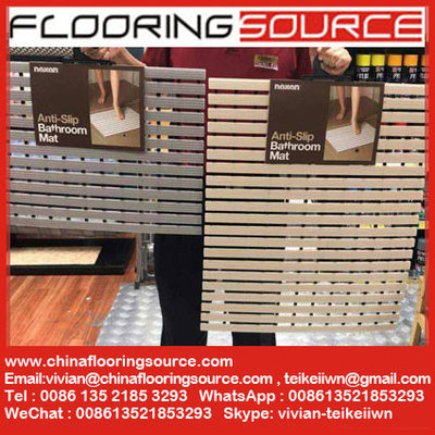 Anti skid PVC Bathroom Safety Floor Mat Custom Size Red Blue Grey Two Layer Drain Water Structure