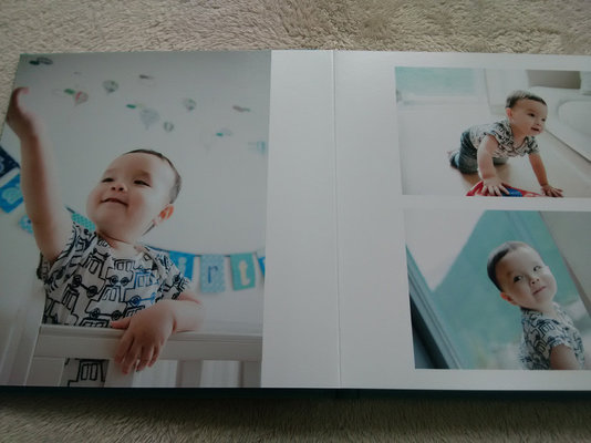 Wonderful 8 x 8 Holiday Fabric Covered Photo Album Round Inner Pages