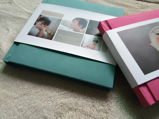 Personal Flush Mount Album Holiday 6 x 6 Album Cut - Off Glossy Pages