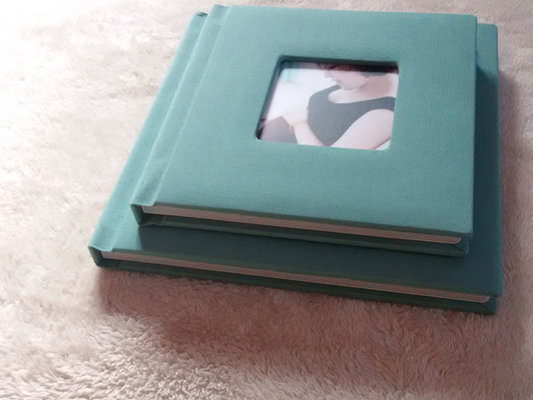 Luxury Honeymoon / Family 8 x 8 Fabric Covered Photo Album With Mildew Resistant
