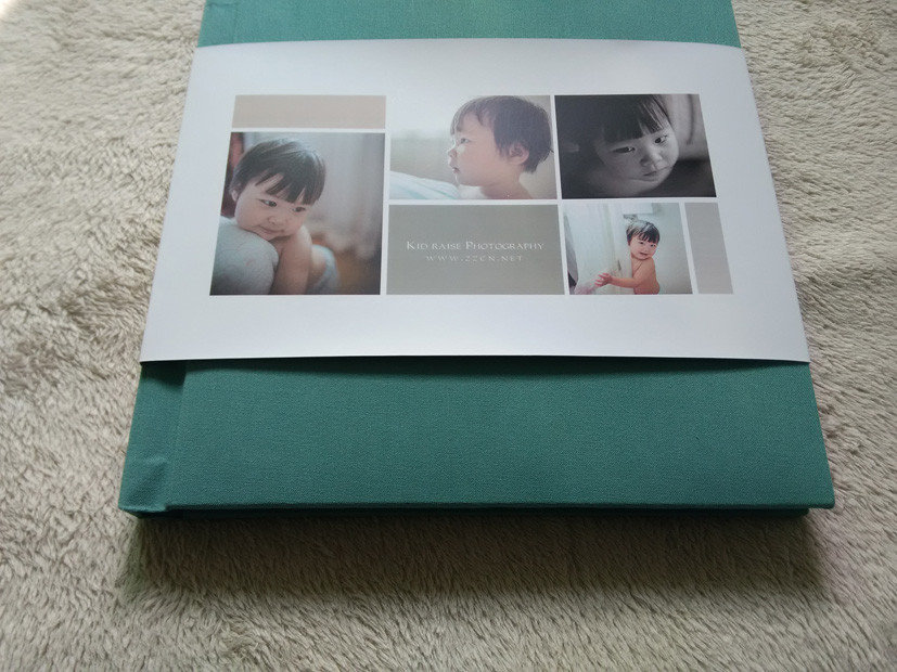 Personal Flush Mount Album Holiday 6 x 6 Album Cut - Off Glossy Pages