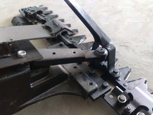 Factory wholesale tractor mounted sickle bar mower reciprocating lawn mower with gasoline engine