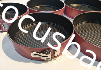China amazon hot sale bakeware round non stick carbon steel springform pan for cake baking supplier