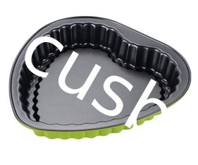 China Promotion popular Carbon steel Eco-Friendly Heart cake pan Cake Tools supplier