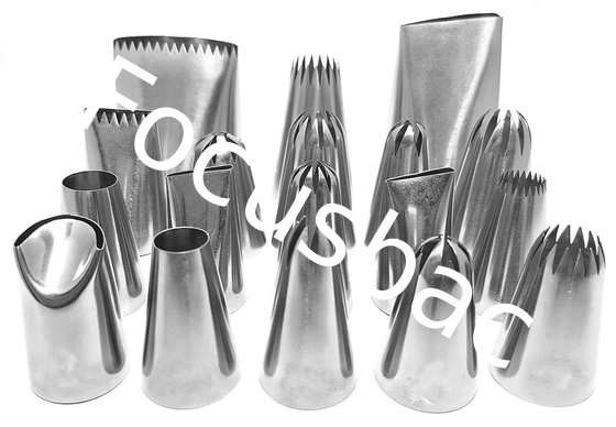 2017 NEW custom Stainless steel Russian piping tips set for cake decoration supplier