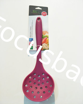 custom different types Hygienic Culinary Silicone Slotted Spoon kitchen utensil set supplier