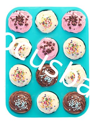 Silicone Muffin Pan – BPA-Free & Dishwasher Safe Bakeware Trays Microwave Silicone Cake Mold supplier