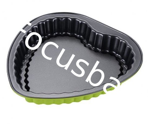 Promotion popular Carbon steel Eco-Friendly Heart cake pan Cake Tools supplier