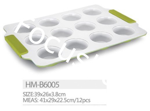 Ceramic Coated Non-Stick Round Cake Mini Muffin Pan 6cups 12cups with silicone handle supplier
