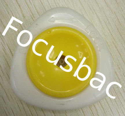 FBT121601 for wholesales mini safe rotation egg piercer plastic cover stainless steel 304 needle supplier