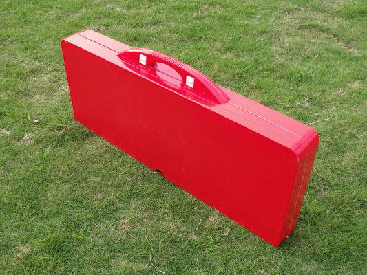 Luxury Durable Easy Cleaning Foldable Camping Table And Chairs In Plastic Red