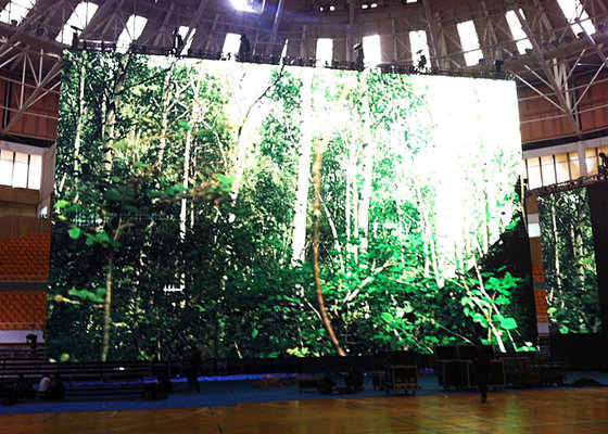 China P6 High Resolution Foldable LED Screens Indoor With Synchronous / Asynchronous Control System supplier