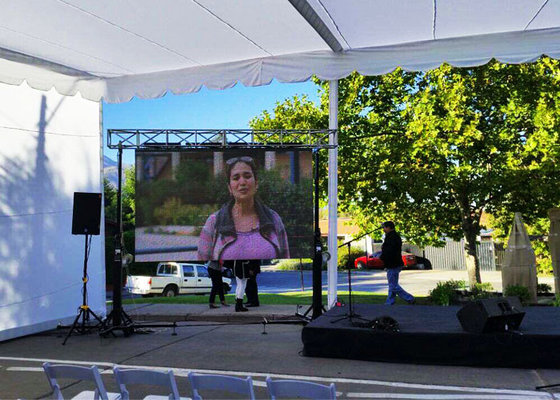 China Waterproof LED Display Flexible Video Screen , P 7.8mm Outdoor LED Advertising Screens supplier