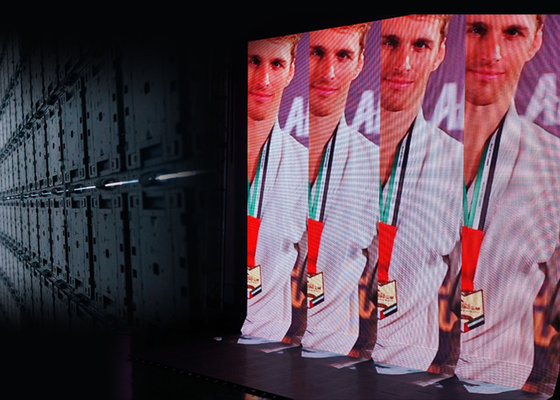 China P7.8 Clear Light Duty Foldable LED Display For Rental , Slim Design supplier