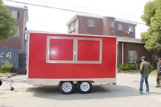 3.9M Length Red Color Fast Street Commercial Food Vans With CE Certificates