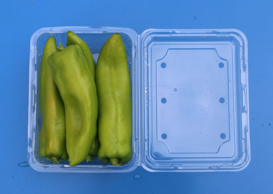 Disposable plastic strawberry grape packaging box PET food grade fruit vegetable packaging box FDA EU Approved