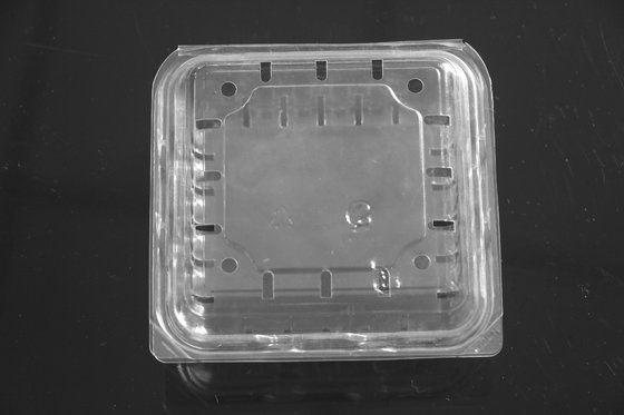 Manufactury Disposable plastic fruit tray 180 grams punnet with holes PET plastic fruit box  packaging box FDA approved