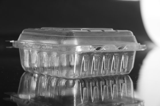 Manufactury Disposable plastic fruit tray 180 grams punnet with holes PET plastic fruit box  packaging box FDA approved