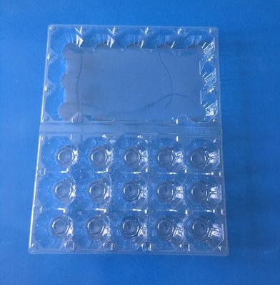 Disposable plastic egg tray 15 holes egg packaging box plastic egg tray 15 slots