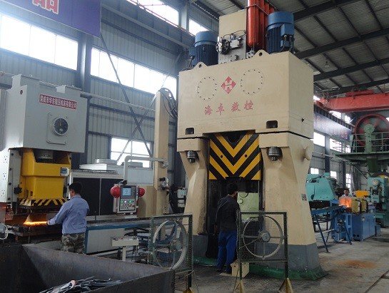 Hardware Tools/ Pliers /Bolt cutters Forge on  Electro Hydraulic forging hammer/ Numerical control forging hammer  4TONS