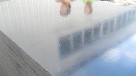 BLACK FILM FACED PLYWOOD  Black film faced plywood,MR glue,poplar core,black film or black printed film  Film faced shut
