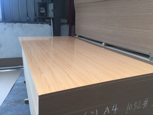 Hot selling 16mm / 17mm plain mdf / mdf board / melamine faced MDF