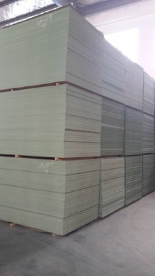 Green core mdf.Moisture-Proof mdf board wood price /melamine MDF.RAW MDF