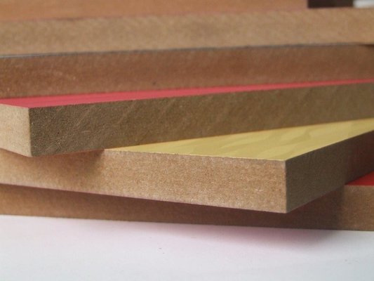 4x8 melamine laminated mdf board.MDF for furniture,door skin MDF,flooring MDF.12mm 15mm 18mm
