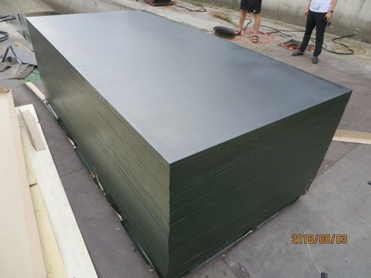 BLACK FILM FACED PLYWOOD  Black film faced plywood,MR glue,poplar core,black film or black printed film  Film faced shut