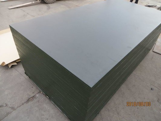 BLACK FILM FACED PLYWOOD  Black film faced plywood,MR glue,poplar core,black film or black printed film  Film faced shut