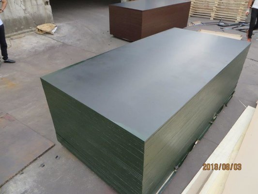 BLACK FILM FACED PLYWOOD  Black film faced plywood,MR glue,poplar core,black film or black printed film  Film faced shut