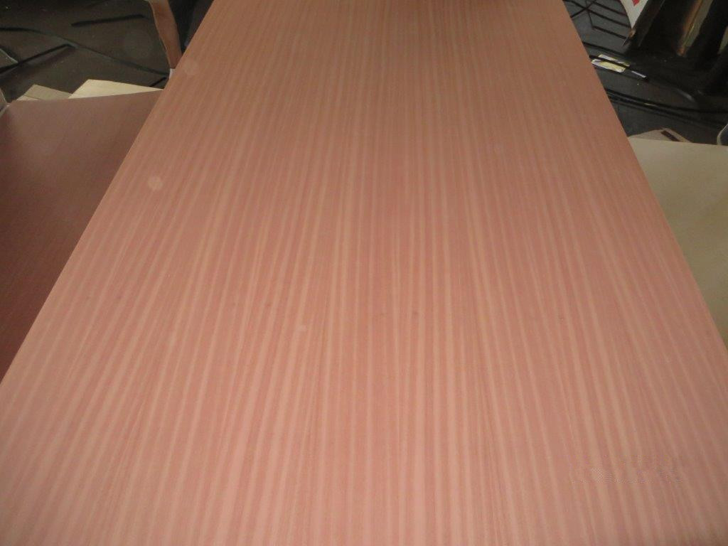 VENEERED PLYWOOD, TROPICAL HARDWOOD CORE.use for decoration,kitchen cabinet,wardrobe,cupboard,bathroom cabinet,etc.