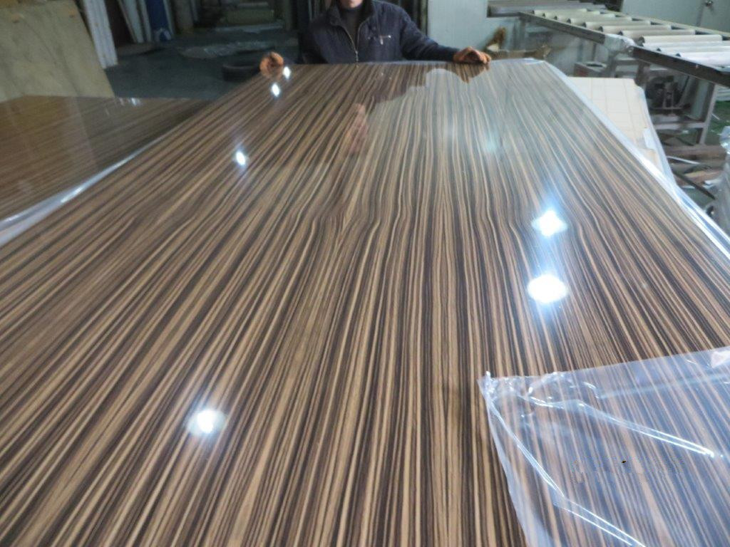 UV High Gloss MDF Board/UV Coated Melamine MD.use for decoration,kitchen cabinet,wardrobe,cupboard,bathroom cabinet,etc.