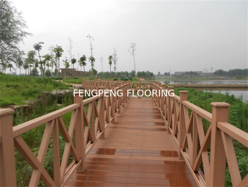 Direct wood plastic material fence fence Park wood plastic fence pe plastic wood fence manufacturer