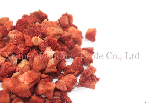 Pure Freeze Dried Strawberrie , Fruit Pieces Family Freeze Dried Camping Food