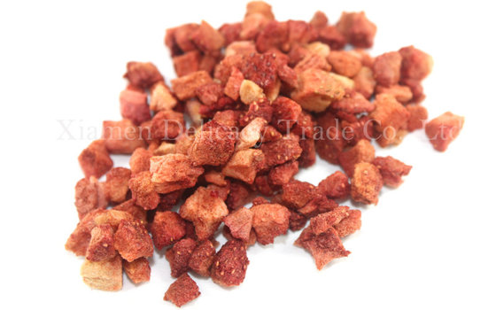 Pure Freeze Dried Strawberrie , Fruit Pieces Family Freeze Dried Camping Food