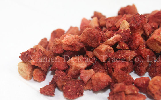 Pure Freeze Dried Strawberrie , Fruit Pieces Family Freeze Dried Camping Food