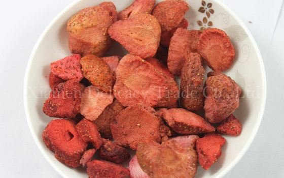 Natural Freeze Dried Fruit Snacks Freeze Dried Strawberries Sliced 5 - 7mm