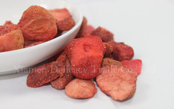 Natural Strawberry Freeze Dried Fruits Freeze Drying Process Products for Desserts Snacks