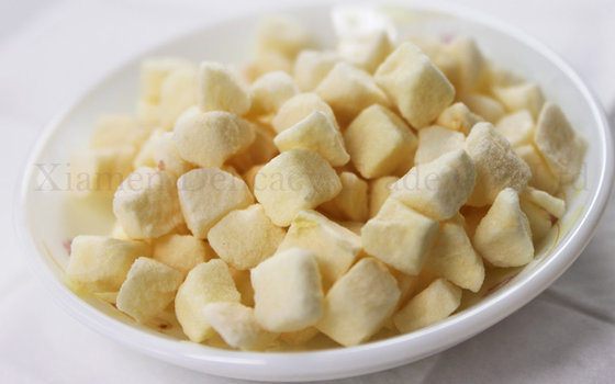 Delicious Freeze Dried Fruit Freezed Dried Apple Dice 6*6*6mm for Baking