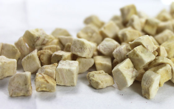 Nutritious Healthy Diced Fruits Freeze Dried Banana Cubes Baking