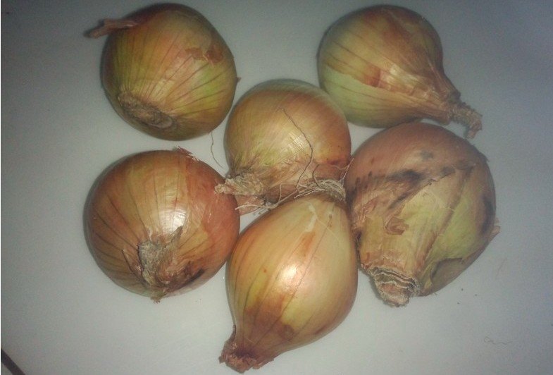Non-Peeled Yellow Natural Fresh Onion With Sweet Flavour Contains Water, Sugar, More resistant to storage,transportation
