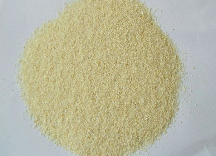 80 - 100 Mesh Crop Grade A Fried Garlic Granules Deep Yellow Color 1.6 - 2.2mm