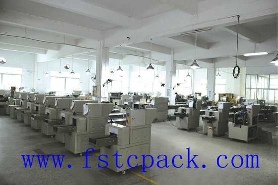 automatic spoons packing machine , plastic spoons , wooden ,spoon packaging machinery