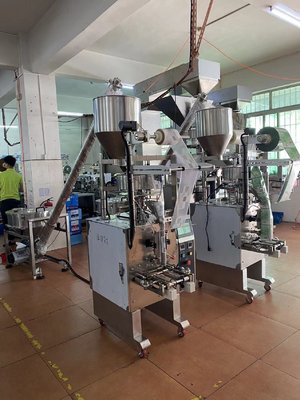 Automatic food granule sugar salt spice powder pepper flour coffee sachet grain bean vertical stick packing machine