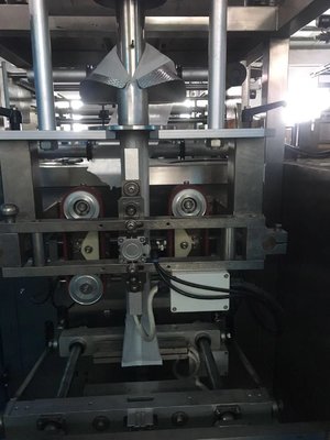 Automatic machine for packaging suitable1kg,2kg,3kg,4kg,5kg all granular,sugar,salt packing machine