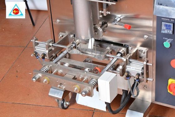 Automatic High speed sugar packaging and palletizing ,Sugar packing machine