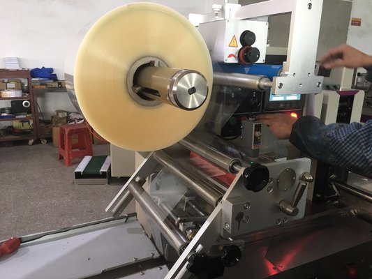Automatic Horizontal cookies/bread/cake/rice fong/biscuits/sandwich/chocolate Packing Machine