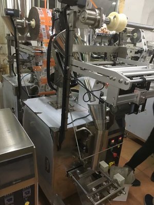 Easy Operation hot sale automatic high speed 3 in 1 coffee Vertical packing machine price